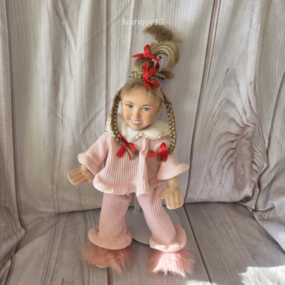 Playmates Toys | Holiday | Cindy Lou Who Soft Body Doll Twirling Braids ...